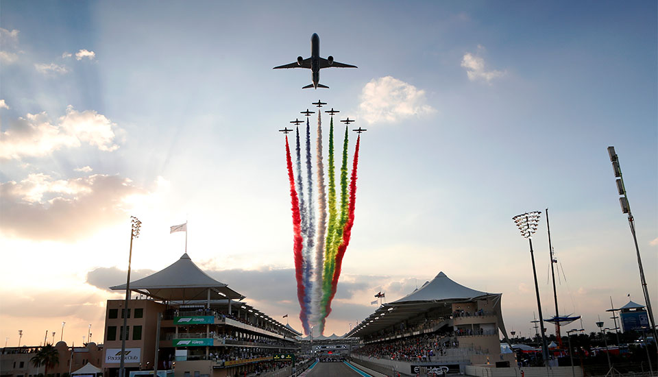 Club 58 Hospitality - Abu Dhabi | Formula1.com